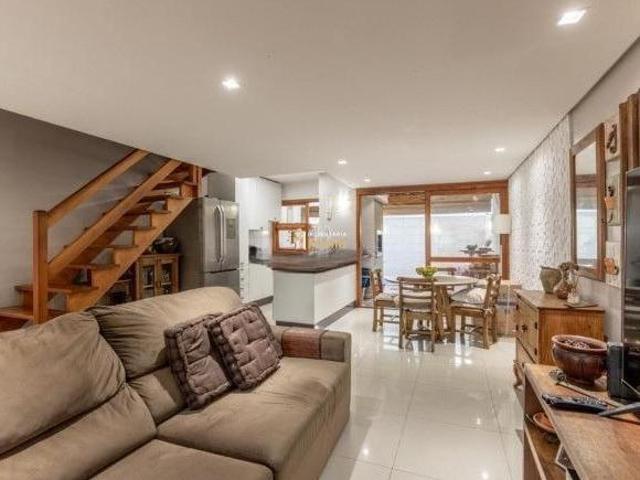 LINDISSÍMA CASA BAIRRO HÍPICA