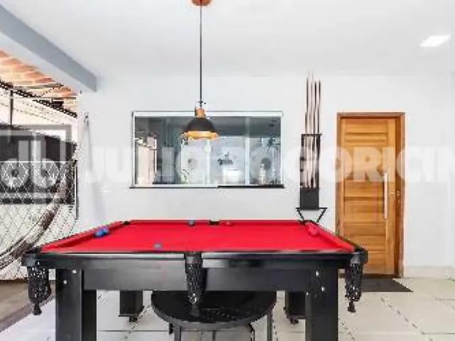 Lindíssima casa duplex moderna 4 quartos sendo 1 suite terraço e 2 vagas cobertas