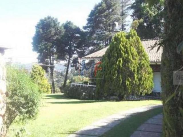 Lindíssima Casa em Capivari Campos do Jordão com casa de caseiro e 6 vagas