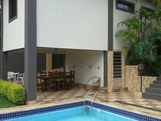 Lindíssima Casa térrea mobiliada à venda em Atibaia