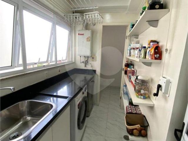 Lindíssimo apartamento na Avenida do Guacá !