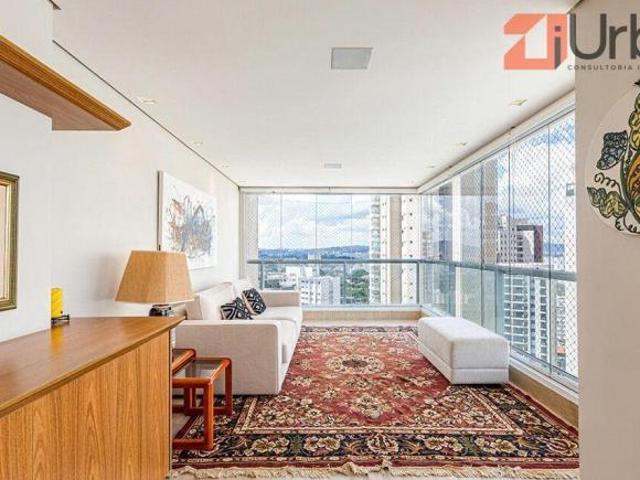 Lindíssimo apartamento à venda no Alto da Lapa com 190m², 3 suítes, 3 vagas próximo ao Parque Villa