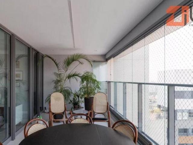 Lindíssimo apartamento à venda no Alto de Pinheiros 180m², 2 vagas com vista para o Parque Villa Lob