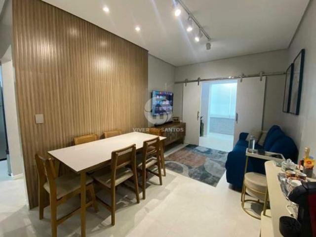 Lindíssimo Apartamento com 1 dormitório vista mar com sacada