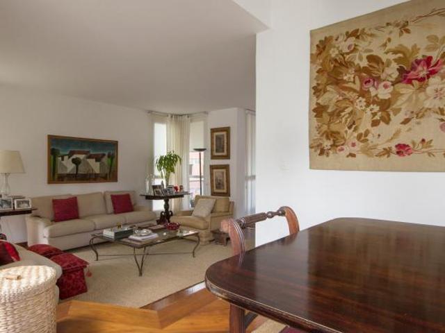 Apartamento lindissimo alto padrão p/venda c/196m2 e 03 dorm. Real Parque Morumbi