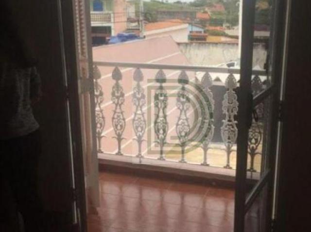 Lindíssimo sobrado com piscina, 3 dormitórios