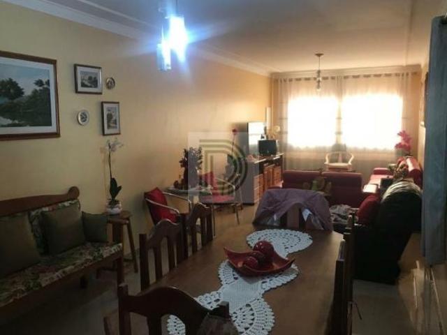 Lindíssimo sobrado à venda 250m², 3 suítes, 4 vagas Jd Bonfiglioli