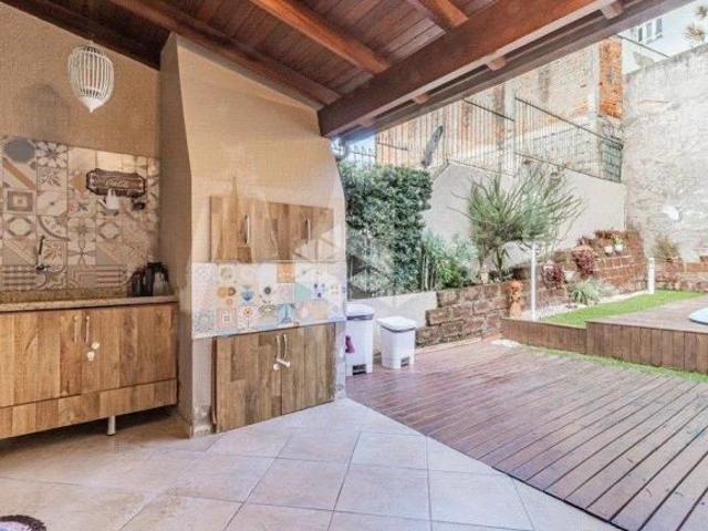 LINDÍSSIMO SOBRADO NO ESPÍRITO SANTO COM 3 QUARTOS SENDO UMA SUÍTE
