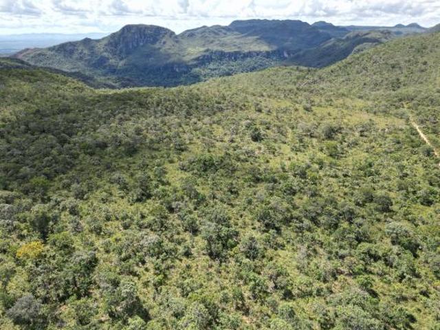 LINDO TERRENO À 5 MINUTOS DA VILA SÃO JORGE, CHAPADA DOS VEADEIROS