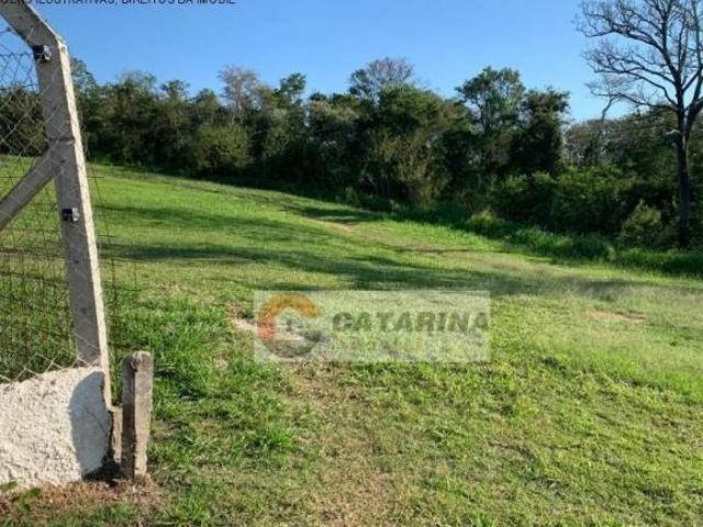 Lindo Terreno com 3300 m² dentro do Condomínio No km 75 da Rodovia Castelo Branco