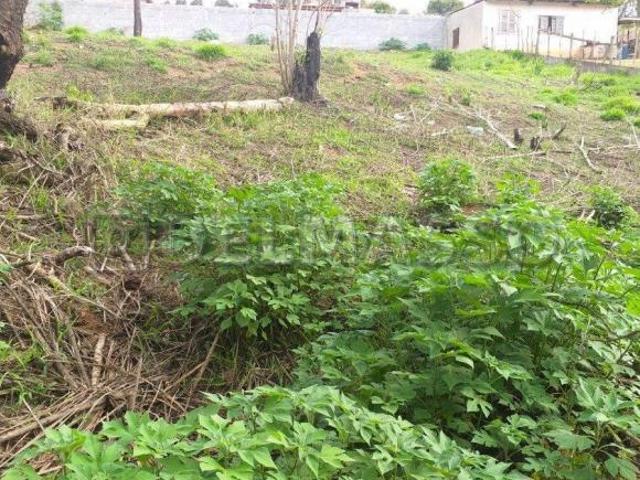 Lindo terreno com vista panorâmica e limpo dentro de condomínio!