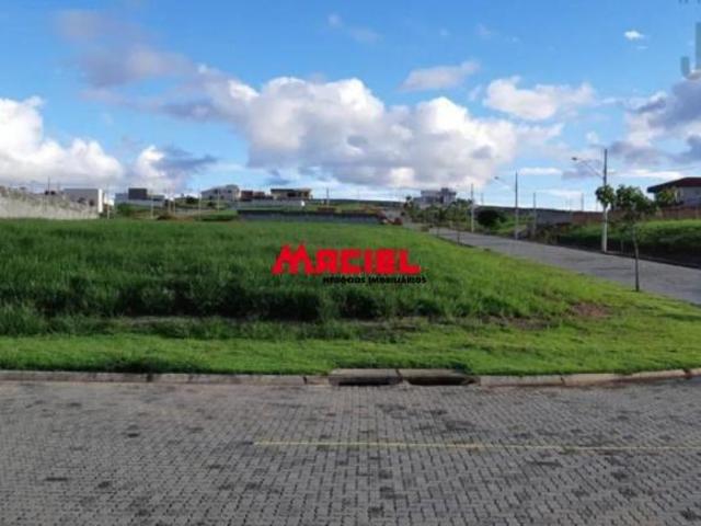 LINDO TERRENO DE ESQUINA