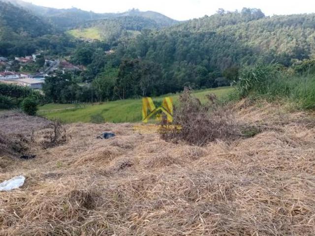 Lindo terreno de 700,00 m2 à venda! Localizado no Morro da Paina em Nazaré Paulista/SP