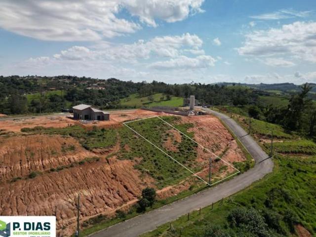 Lindo terreno para formação de chácara em Pinhalzinho, Interior de São Paulo