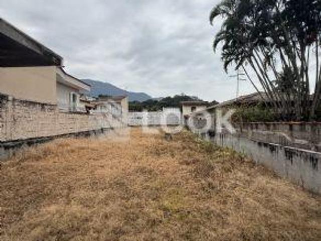 LINDO TERRENO PRONTO PARA CONSTRUIR