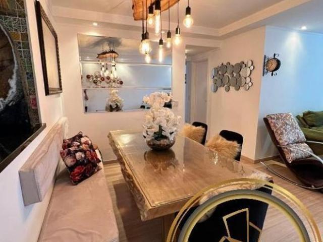 Lindo Aparatamento à Venda com 3 quartos e 2 vagas