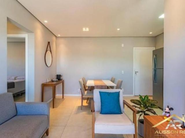 Lindo Apartamento 55m²| 2 Quartos| Varanda e Móvel Planejado em Barueri/SP