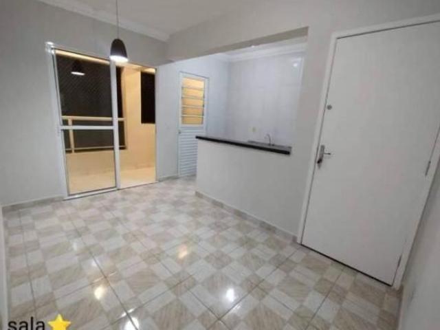 Lindo apartamento, 59m² com 3 domitórios no Jardim Padroeira