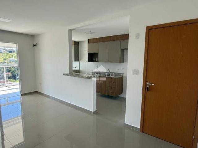 Lindo apartamento 02 quartos suíte com 2 vagas e elevador no Bairro São Pedro