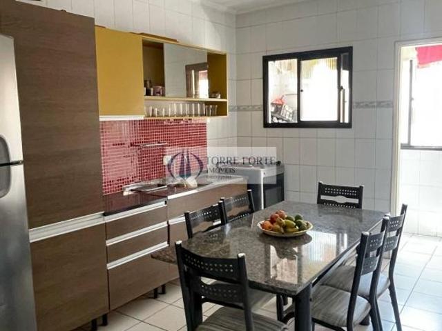 Lindo apartamento 1 dormitório, 1 vaga com piscina em Ocian