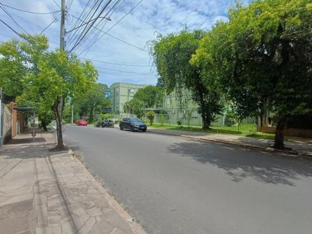 LINDO APARTAMENTO 2 DORM. NO CONDOMINIO VITORIA REGIA