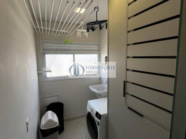 Lindo apartamento 2 dormitórios 1 suíte, 1 vaga na Mooca porteira fechada
