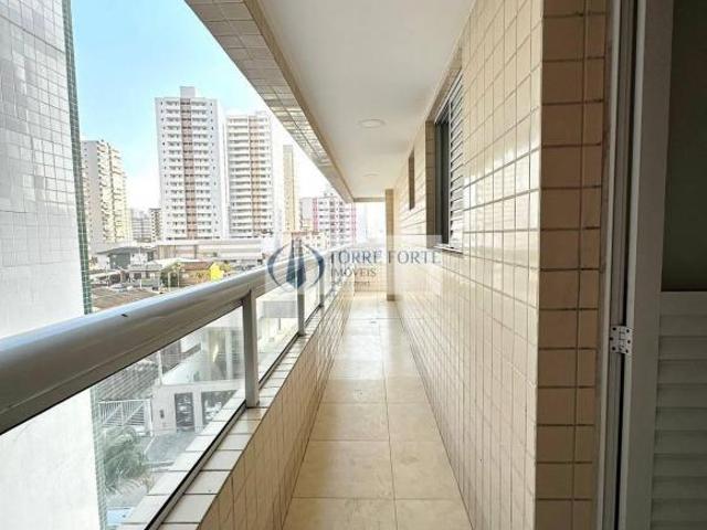 Lindo apartamento 2 dormitórios,1 suíte, 1 vaga próximo da Praia