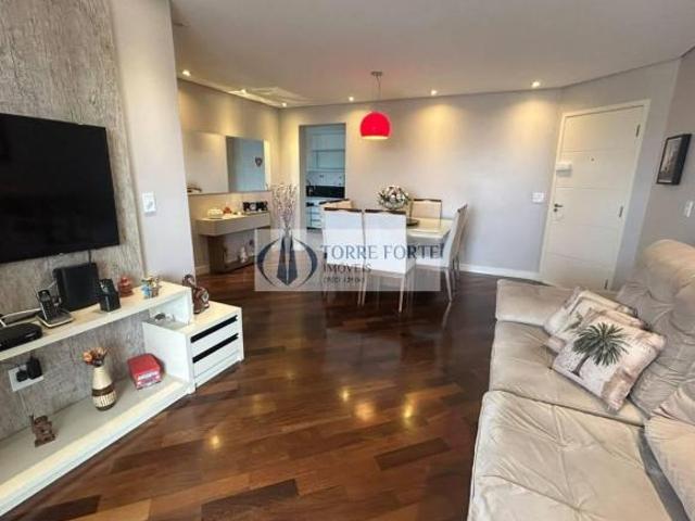 Lindo apartamento 2 dormitórios, 1 suíte, 2 vagas no Camilopolis