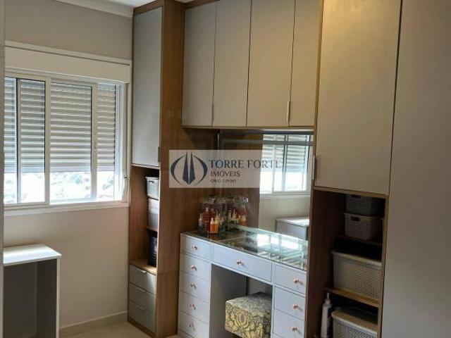 Lindo apartamento 2 dormitórios, 1 vaga no centro