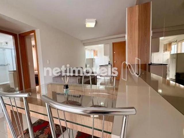 Lindo apartamento 2 quartos, suíte, 2 vagas, elevador no Sagrada Família!