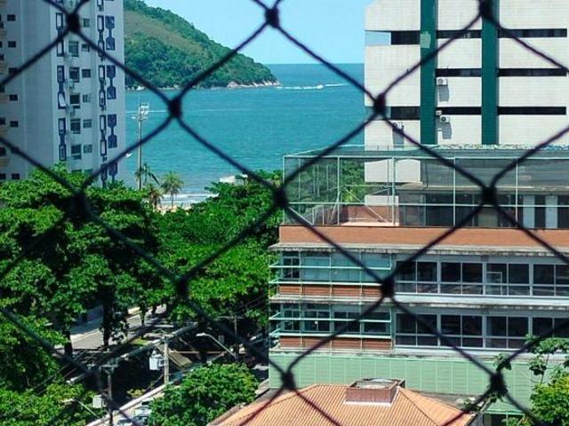 Lindo apartamento 3 dormitórios com vista ao mar !