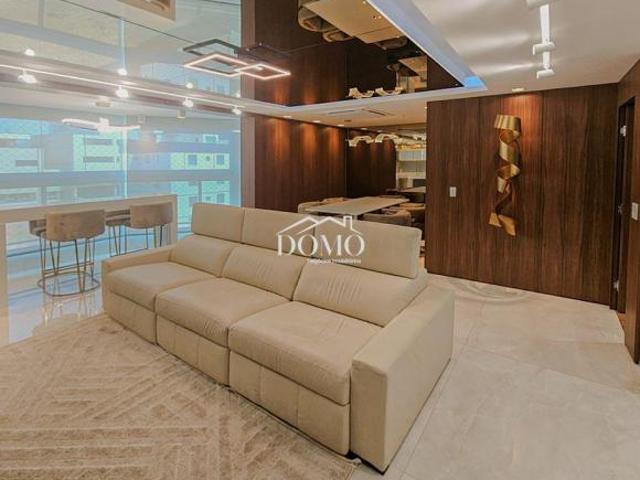 LINDO APARTAMENTO TODO REFORMADO NO BAIRRO CASTELO