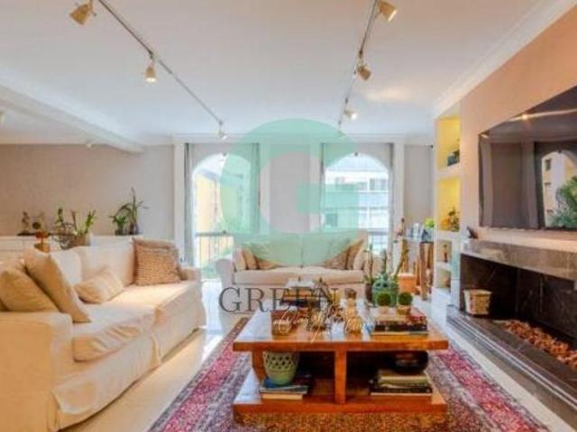 Lindo Apartamento todo reformado para locação no Itaim!