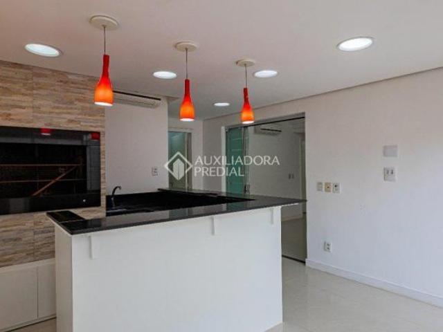 Lindo apartamento reformado, com 2 suítes, espaço gourmet e terraço aberto