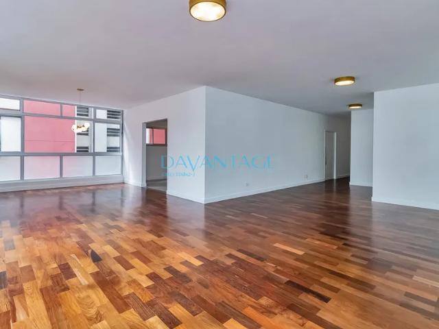 Lindo apartamento totalmente reformado para venda no paraíso