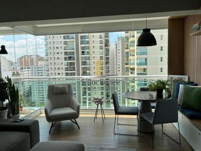 Lindo apartamento venda Brooklin 1 suíte 1 vaga mobiliado