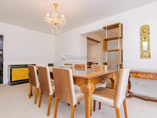 Lindo apartamento à poucos metros da Praça 29 de M