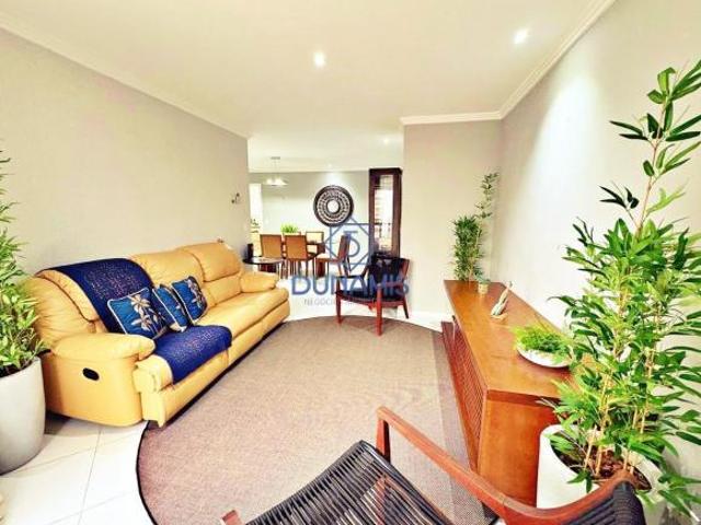 Lindo apartamento à venda na Praia das Pitangueiras Prédio com lazer