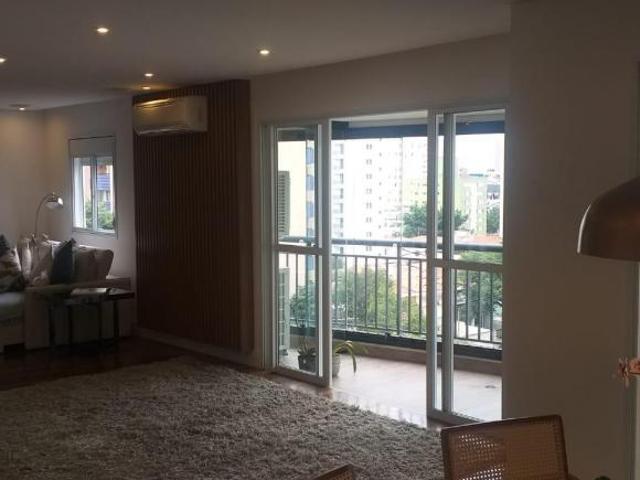 Lindo Apartamento á Venda na Vila Mascote com Três Suítes