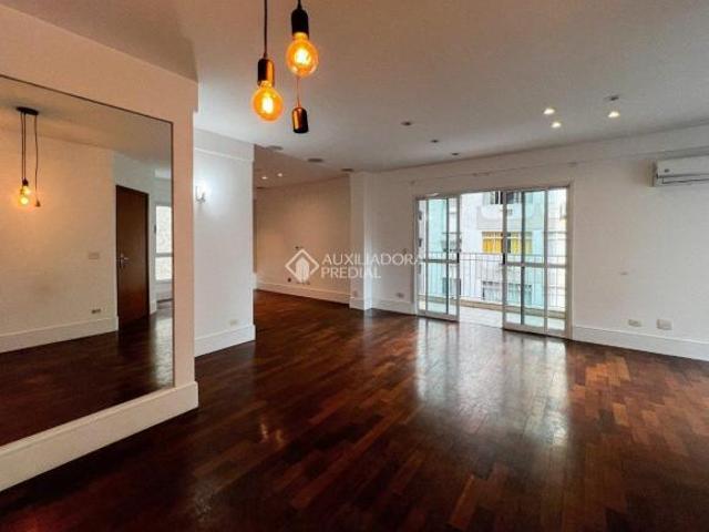 Lindo apartamento à venda no Boqueirão Santos