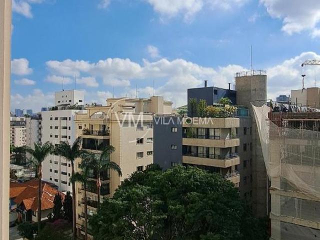 Lindo Apartamento à venda no Brooklin, Andar Alto, Varanda e 2 vagas!