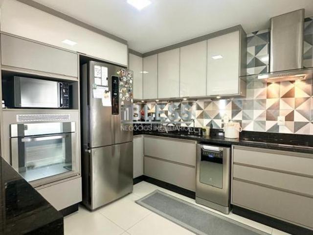 Lindo Apartamento à venda no Condomínio Botanic
