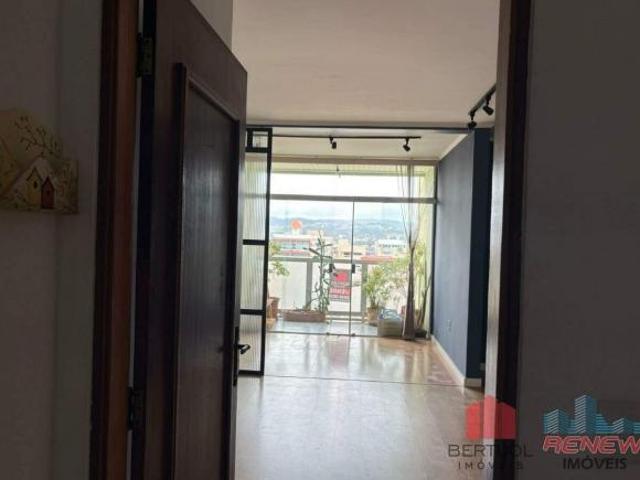 Lindo Apartamento à venda com 2 dorm, cozinha planejada em excelente localização