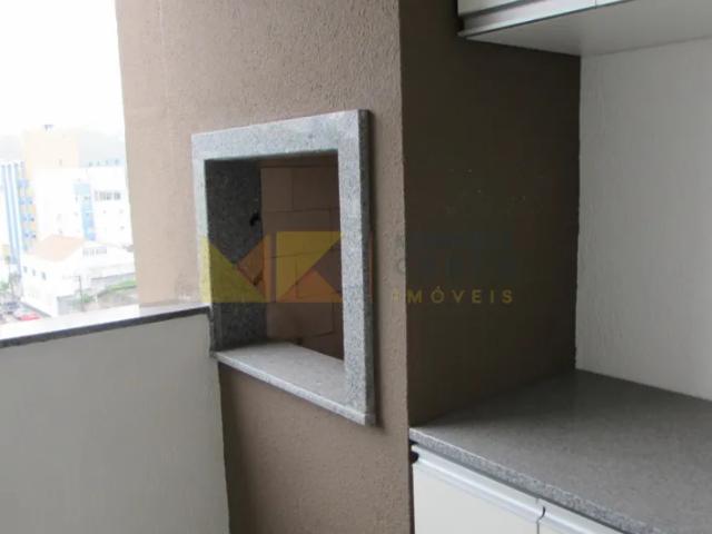 Lindo apartamento a venda em localização privilegiada, próximo a todo tipo de comércio em Blumenau