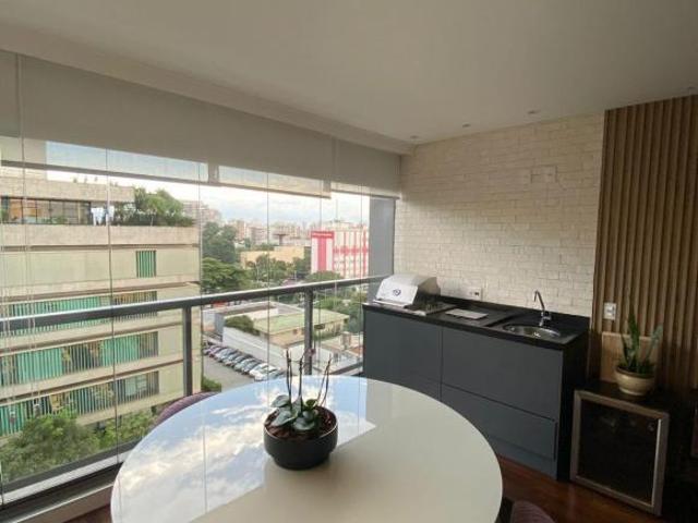 Lindo apartamento à venda 69m², 1 vaga próximo ao Parque Ibirapuera