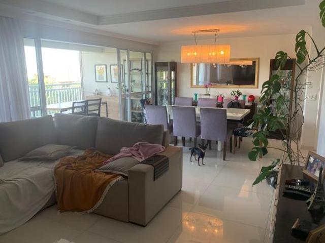 LINDO APARTAMENTO AO LADO DO SHOPPING RAPOSO !