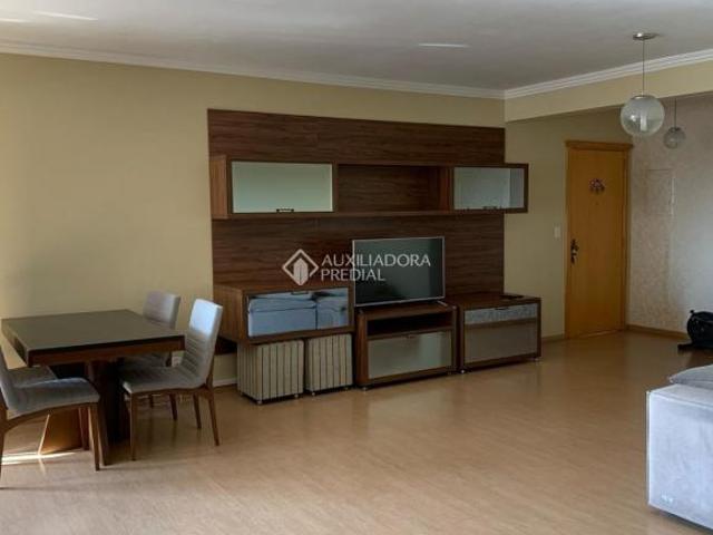Lindo apartamento, amplo, com área privativa de 109.12m² e área total de 136.22m²