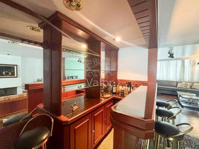 Lindo apartamento amplo e completo com 4 suítes no