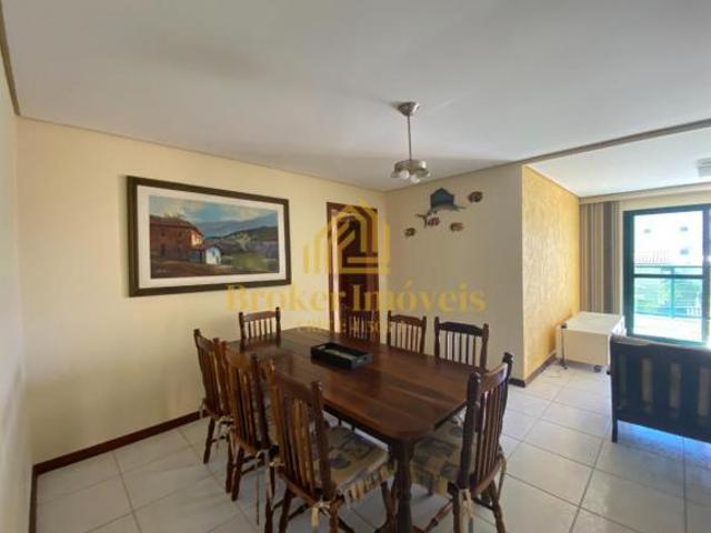 Lindo apartamento bem amplo 112 m² na melhor localização entre a Prainha e Martim de Sá! No edifício