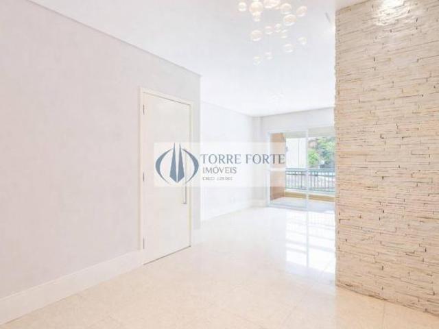 Lindo apartamento com 3 dormitórios, varanda e 2 vagas em Pinheiros